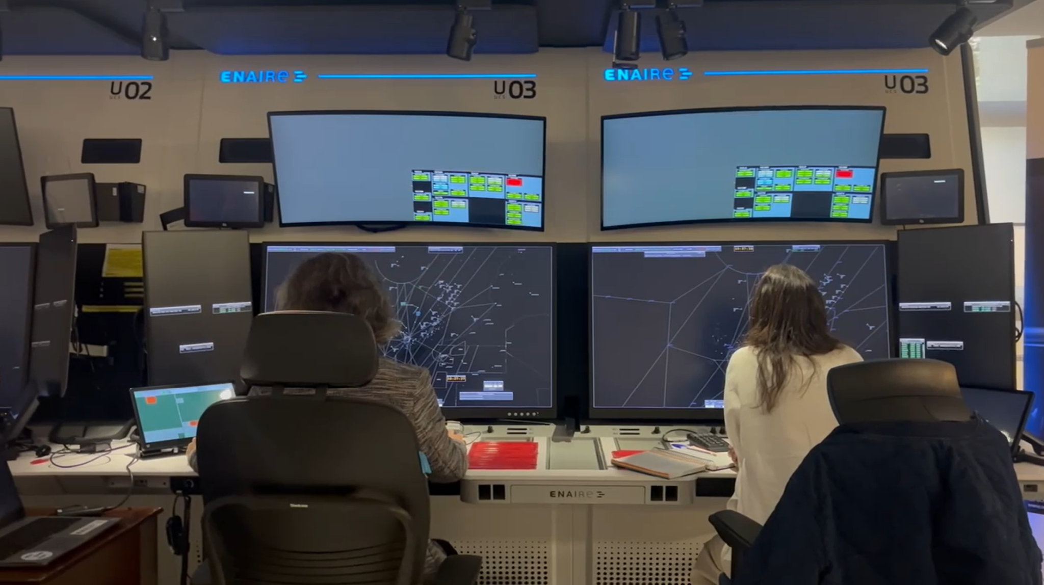 Startical achieves first-ever VHF voice communication between pilot and ...